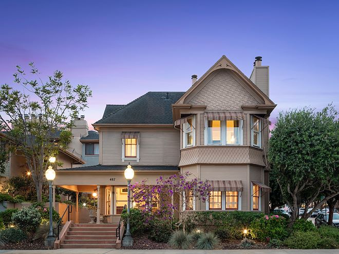 Monterey, CA Hotel Deals near Cannery Row - Victorian Inn